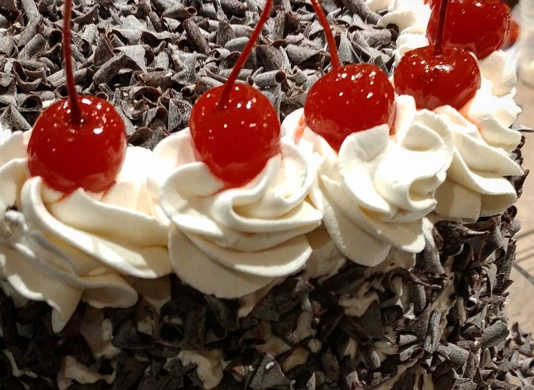 Black Forest Cake – Treats Without Wheat